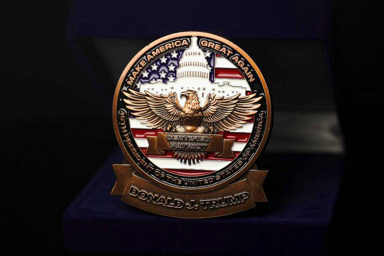 Trump Patriot Badge Reviews: Is Commemorative Official Patriot Trump ...