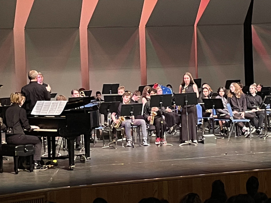 Annual Pops concert features band, jazz band, choir, swing choir and ...