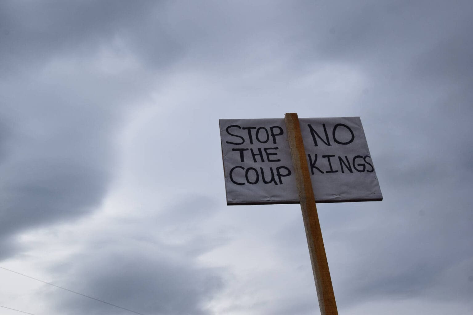 Hundreds turn out in Homer, Soldotna to protest actions of Trump ...