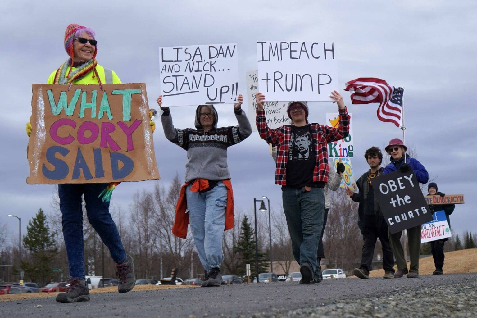 Hundreds turn out in Homer, Soldotna to protest actions of Trump ...