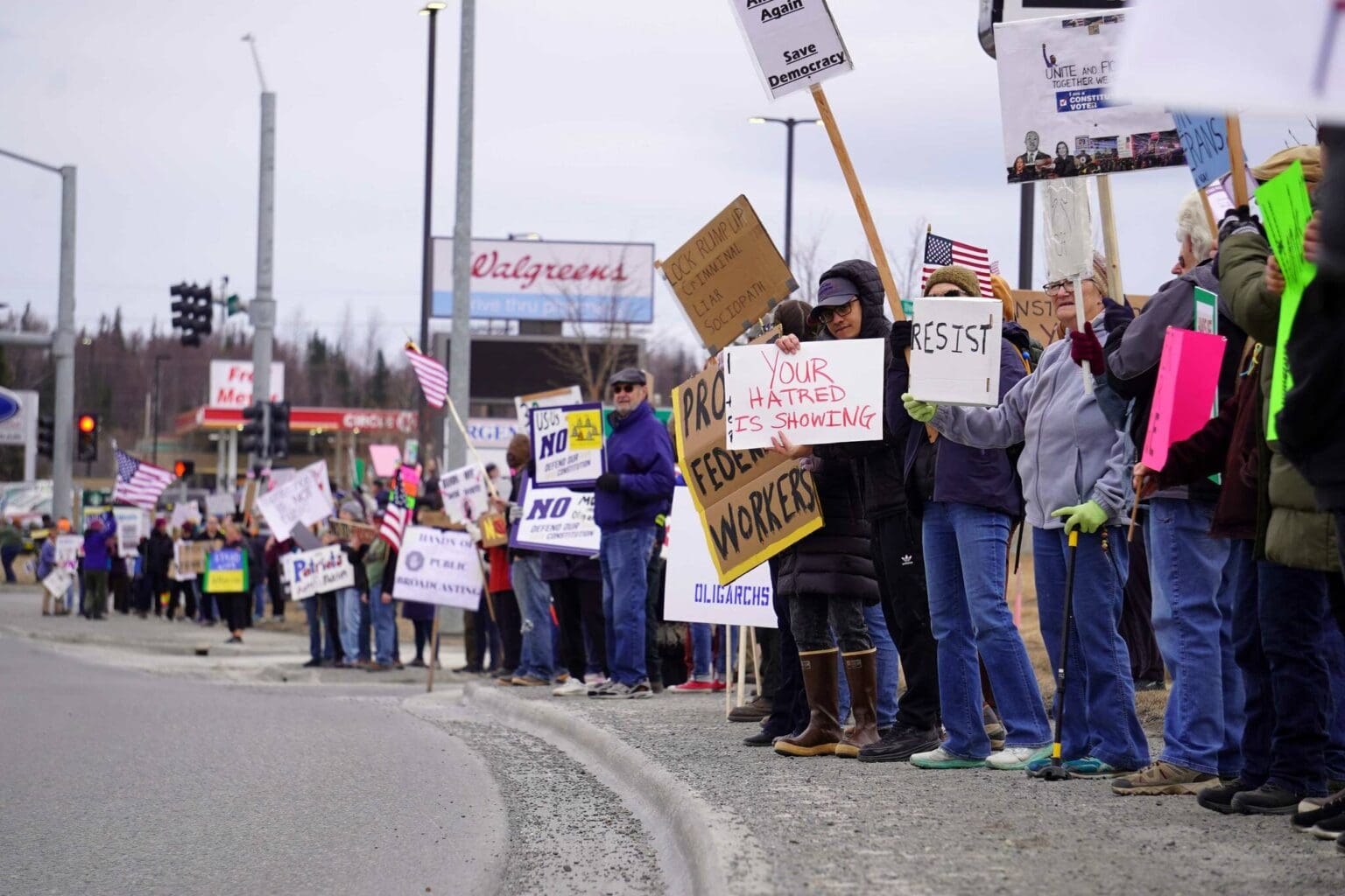 Hundreds turn out in Homer, Soldotna to protest actions of Trump ...