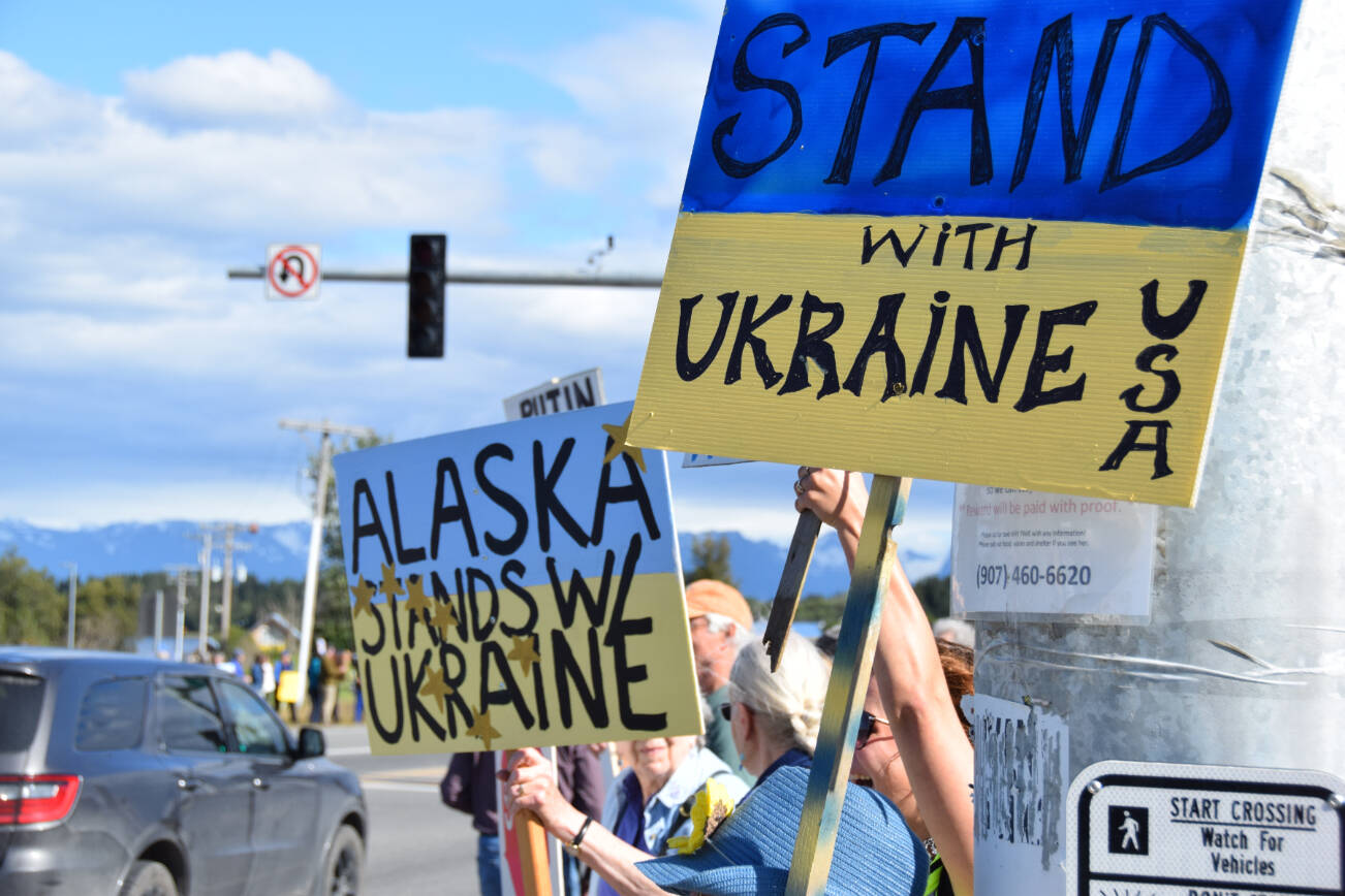 Kenai Peninsula protests Putin’s Alaska visit | Homer News